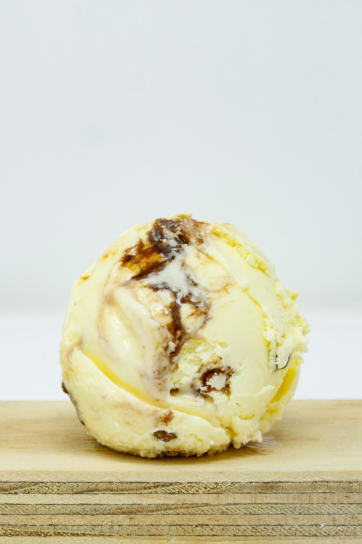 White Choco Deluxe (contains gluten) – ruru baked